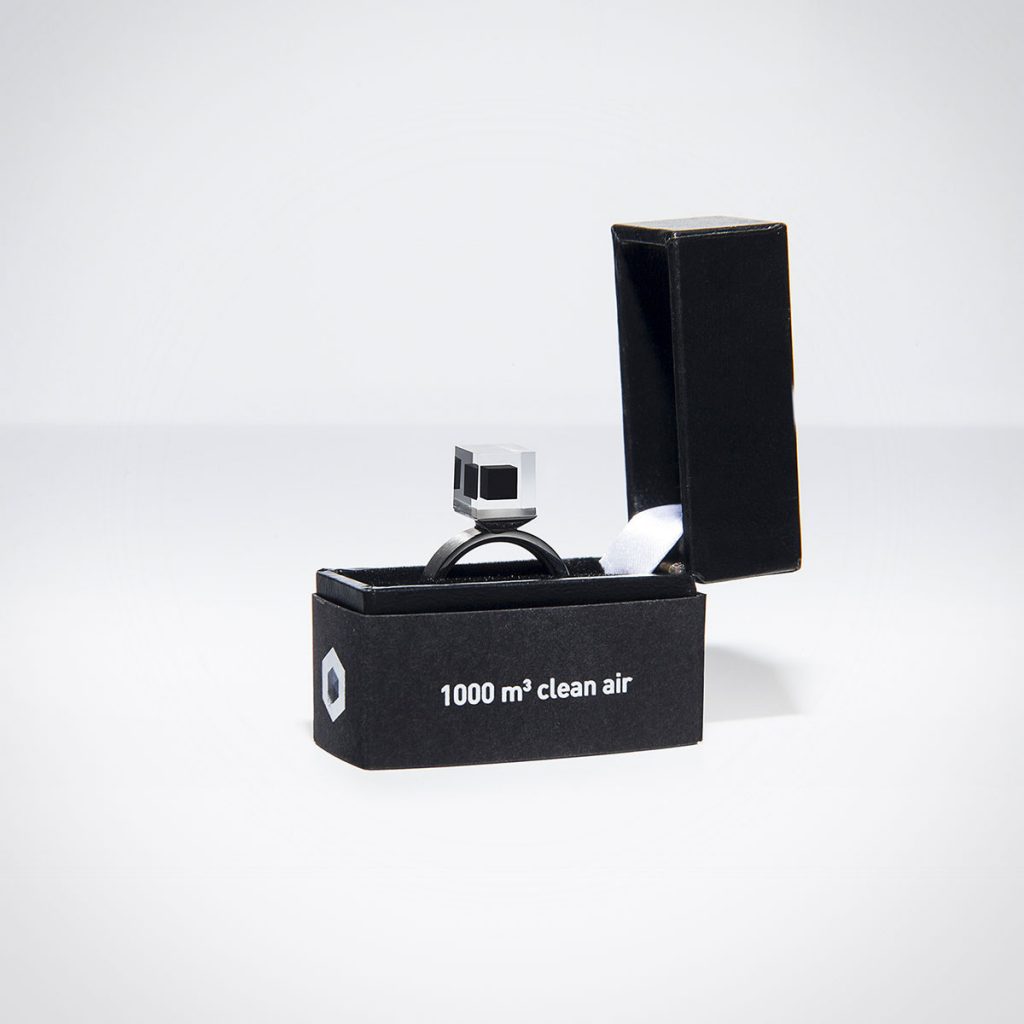 Studio Roosegaarde Smog Free Ring - Truly Heroic